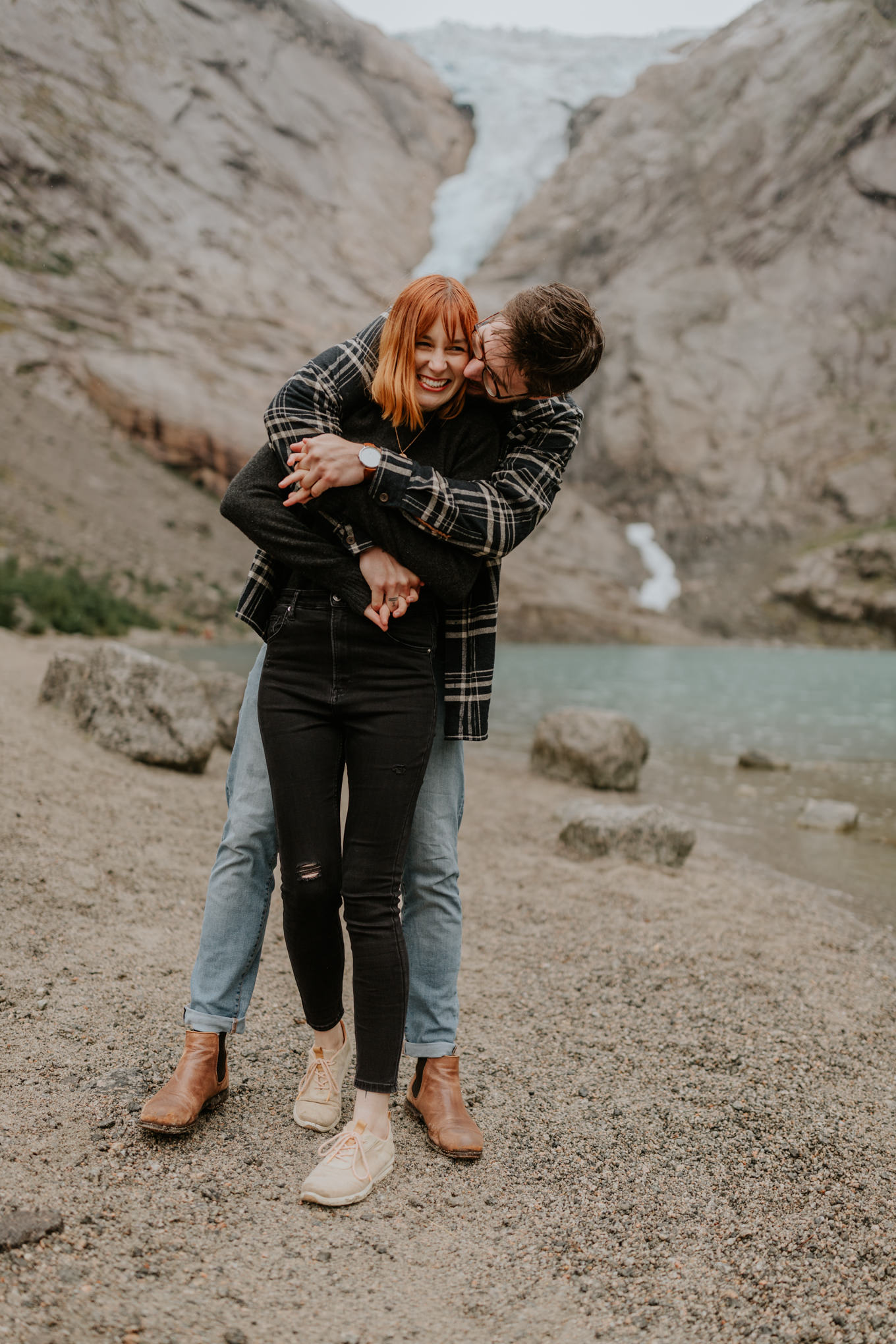 What are adventure engagement photos? - mariaharianna.com