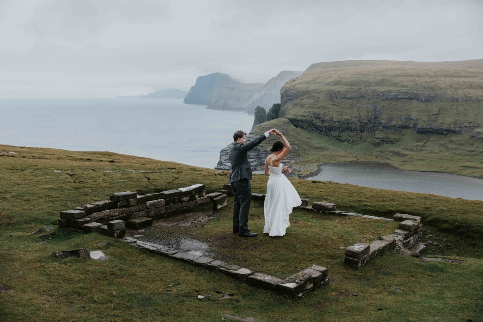 Faroe Islands Elopement Photos - mariaharianna.com